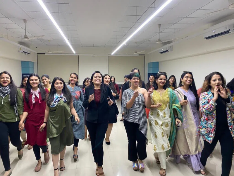 Manisha Jain Recently Conducted A Training On Dressing, Grooming And ...